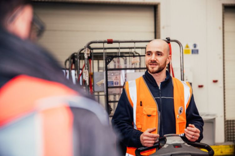 Wales TUC – Universal Credit cut will punish tens of thousands of ...