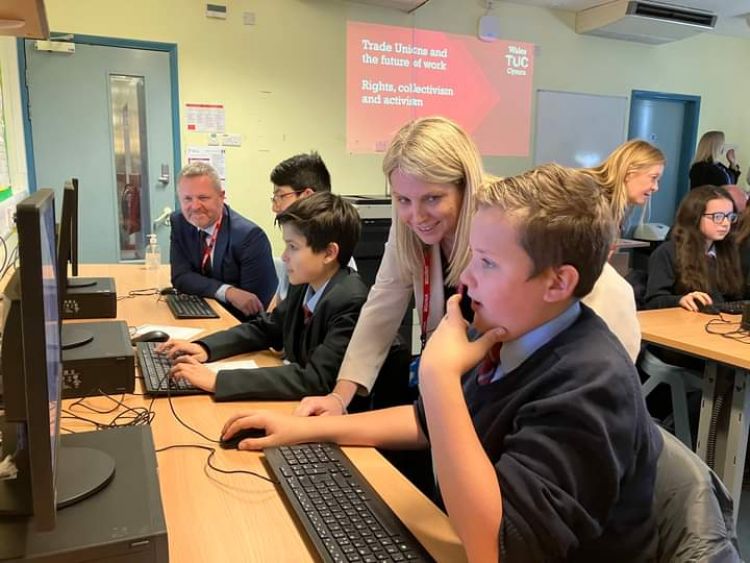 Unions and the World of Work: essential lessons on workplace rights for ...